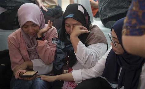 Lion Air Indonesia Plane Crash 10 Body Bags Filled With Parts Of