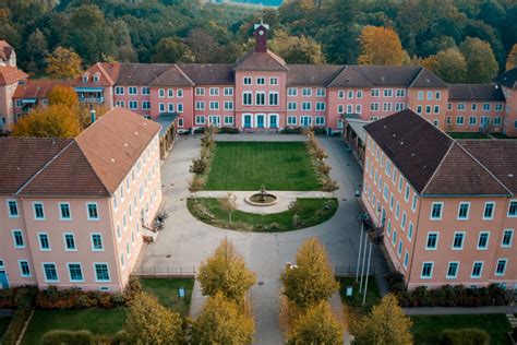 Illenau In Achern Von Der Heilanstalt Zum Verwaltungssitz
