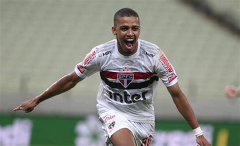 Brenner pode chegar ao 50º jogo como profissional do São Paulo LANCE