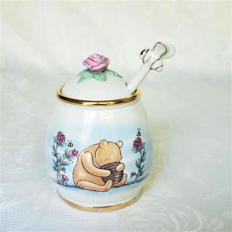 Classic Winnie The Pooh Honey Pot