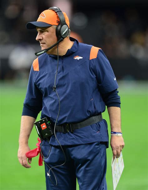 Vic Fangio Aims To Finish Career As Eagles DC