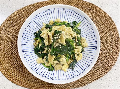 아침식사로 좋은 시금치 달걀볶음