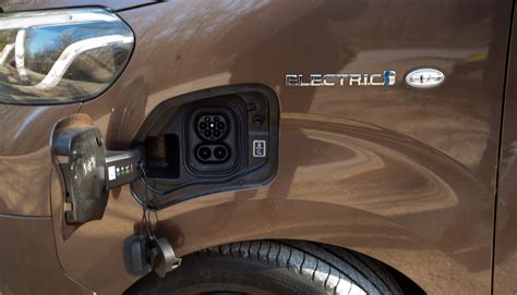 Essai Video Toyota Proace Verso Electric Son Sex Appeal Est Relatif