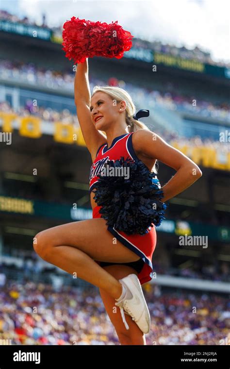 Baton Rouge La October 22 Ole Miss Rebels Cheerleaders Entertain