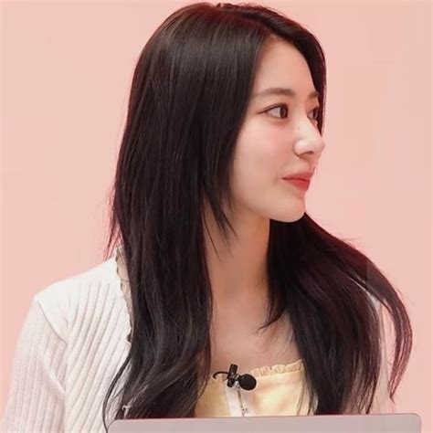 Lesserafim Sakura Necklace Choker Necklace Chokers