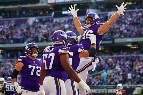 10 Quick Thoughts On The Vikings Win Over The Cardinals In Week 8