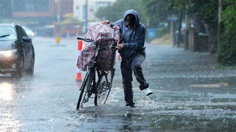 Up Weather यूपी में आज भी बरसेंगे बादल कानपुर लखनऊ सह‍ित कई ज‍िलों