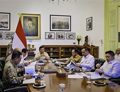 Sekretariat Kabinet Republik Indonesia President Prabowo Calls For