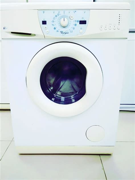 Стиральная машина Whirlpool США модель Awm 8125