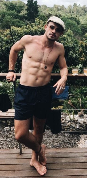 Whisper Pretty Lies Dacre Montgomery Shirtless Hunks Hottest Male