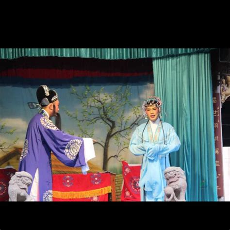 越剧祭塔张琳演唱 越剧名家琳 马樟花演唱的越剧 大山谷图库
