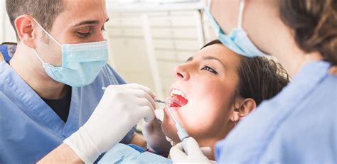 Understanding The Field What Is A Dental Assistant Genesis Career