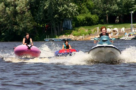 Tubing Wikipedia