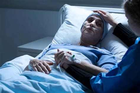 වාර්ෂිකව නව පිළිකා රෝගීන් 33 000ක් සෞඛ්‍ය ඇමති අරුණ