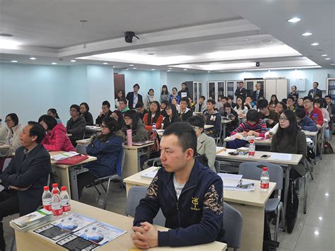 日本大使馆举办日本留学说明会暨日本高校教育展（图文）