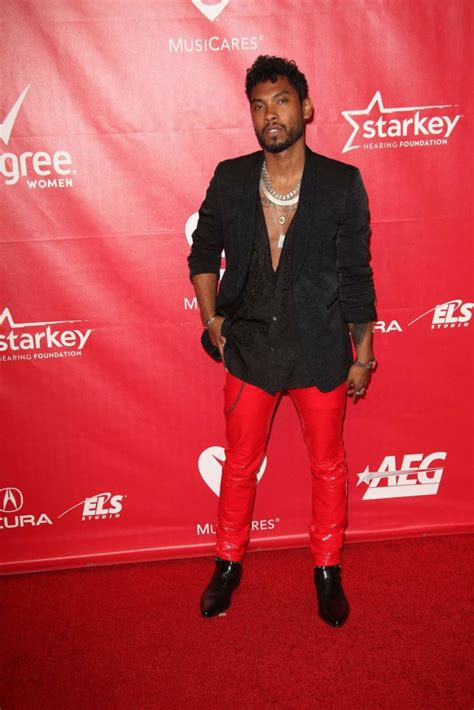 Miguels Height Wife Career And Personal Style 2019