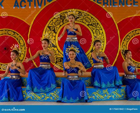 Padaung Tribe Village Long Neck Women Thailand Editorial Photography