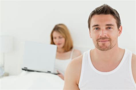 Premium Photo Man Looking At The Camera