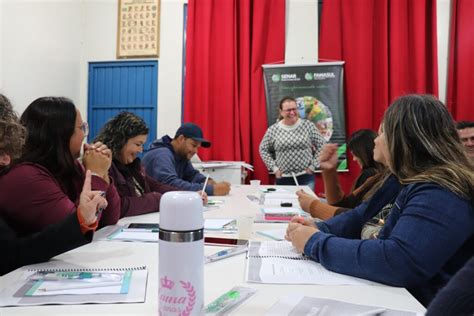 Curso de Oratória motivou profissionais da Educação para aperfeiçoar