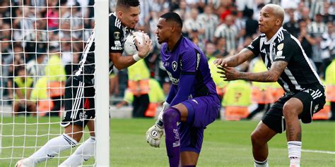Development As Man Utd Now Make Contact To Sign 28 Yo Who Stands At 6ft 5