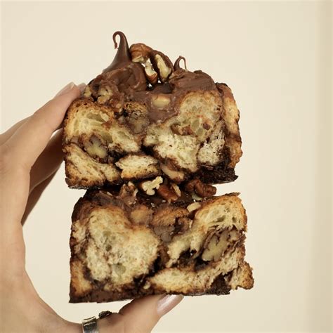 Булка с шоколадным ганашем и пеканом — Yum