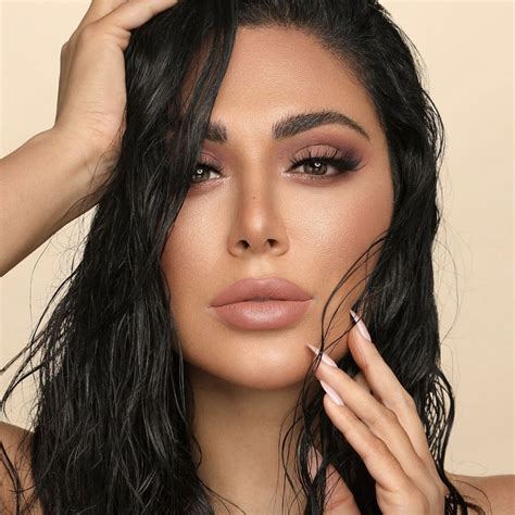 Huda Beauty Fauxfilter Foundation Review