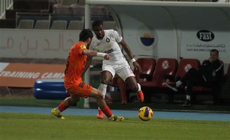Lateral Sergipano Juninho Realiza Pré Temporada Em Dubai Durante Pausa