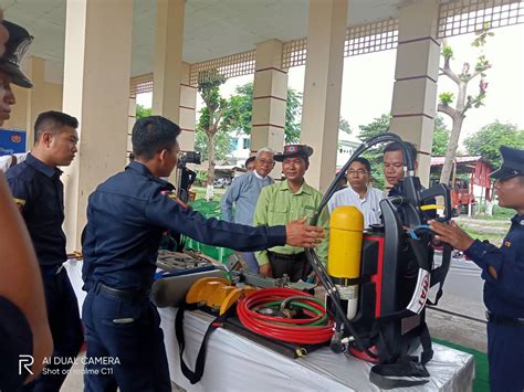 ဒက္ခိဏသီရိမြို့နယ်၊ မီးသတ်ဦးစီးဌာနမှ အရန်မီးသတ်တပ်ဖွဲ့ဝင်များ လေ့ကျင့