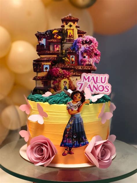 Bolo Tema Encanto Da Disney Disney Birthday Cakes Cake Disney
