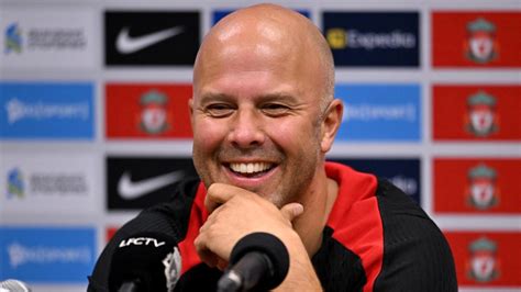 Understanding Arne Slots Dynamic Coaching Strategy In Football Daveockop