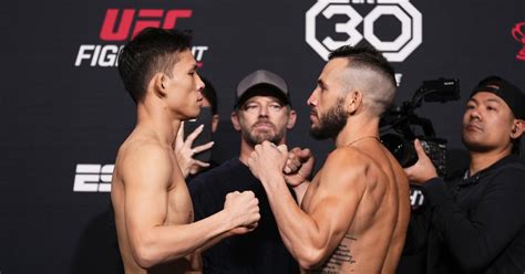 박현성 Ufc 데뷔전서 2r Tko승 Ufc 공무원 되겠다 박준용은 무니즈에 타격에서 이기고도 스플릿 판정패 5연승 실패 Ufc