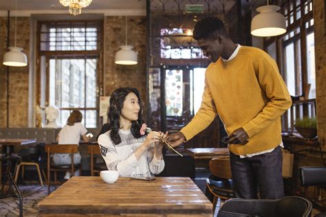 5 Tipps Für Das Erste Date So Hinterlassen Sie Einen Guten Eindruck