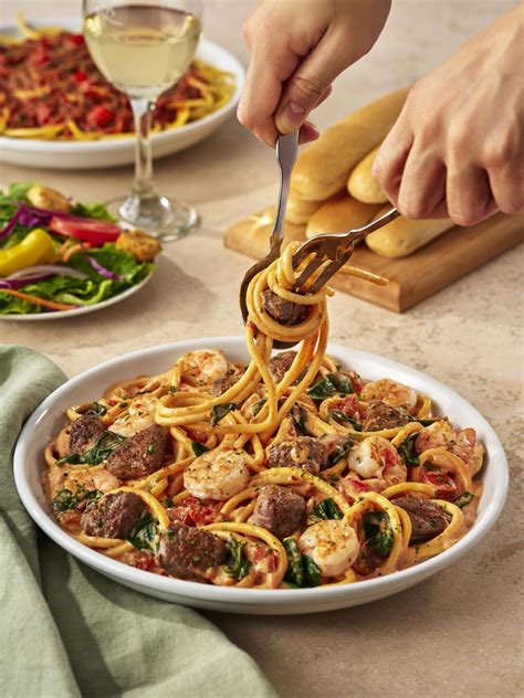Olive Garden Just Launched Spicy New Menu Items And A Fan Favorite Pasta