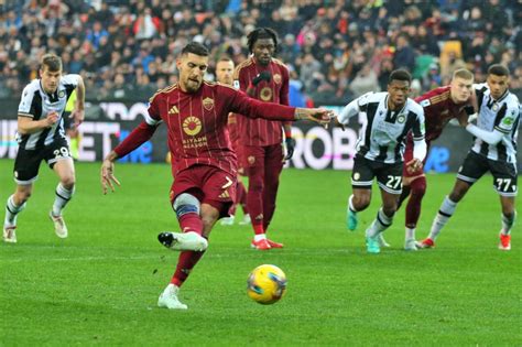 LA GAZZETTA La Rimonta Di Rigore Regala Alla Roma Il Ritorno Alla Vittoria In Trasferta