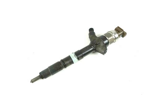 WTRYSK WTRYSKIWACZ TOYOTA AVENSIS II T25 COROLLA VERSO 2 0 D4D 23670