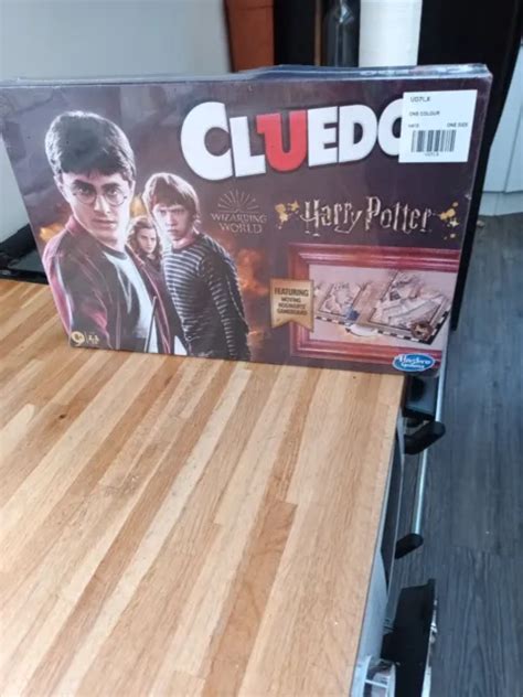 Hasbro Cluedo Wizarding World Harry Potter Edition Board Game New Box