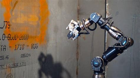 Utvikler Autonom Robot For Overflatebehandling