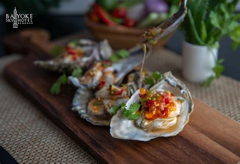 บุฟเฟ่ต์ตึกใบหยก กริลล์ And ซีฟู้ด Grilled Steak And Seafood Buffet Bangkok