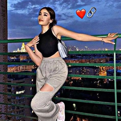 صور بروفيل بنات Facebook