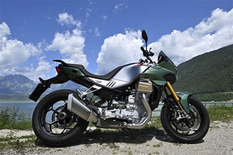Moto Guzzi V100 Mandello I Prezzi Dueruote