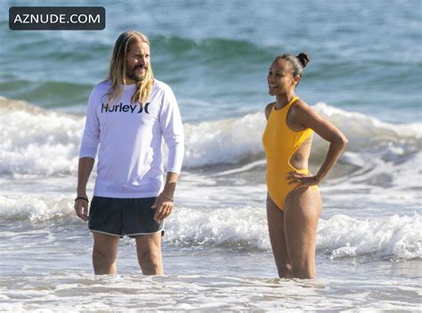 Zoe Saldana And Marco Perego Go For A Swim In The Ocean In Malibu Aznude