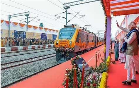 Amrit Bharat Stations PM Modi Will Lay The Foundation Stone Of 550