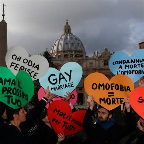 Pope Francis Approves Blessings For Same Sex Couples In Certain