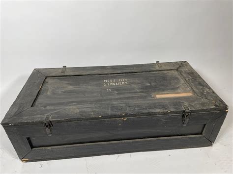 Lot Suitcase Mess Officers Of The 6th Regiment Of The Lanciers