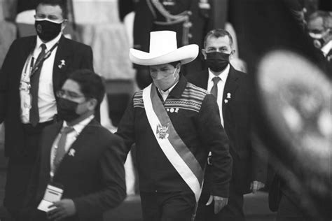 Pedro Castillo Desaprobación Supera El 50 En Todas Las Regiones Del