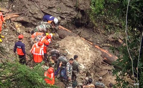 17 Bodies Recovered From Debris Of Shiv Mandir In Shimla