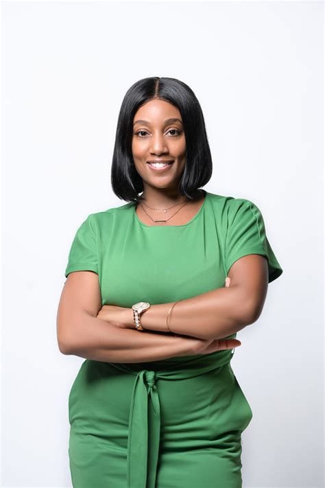 Concentric Headshots Out Of The Box Photography