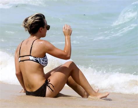 Kaley Cuoco Sexy And Hot Bikini Pictures Woophy