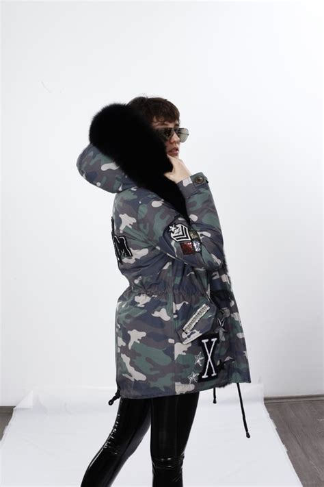 Купить парку с мехом из Парка с мехом песца премиальная меховая одежда по доступной цене в