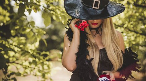 Find Your Perfect Plus Size Halloween Costume Ideas
